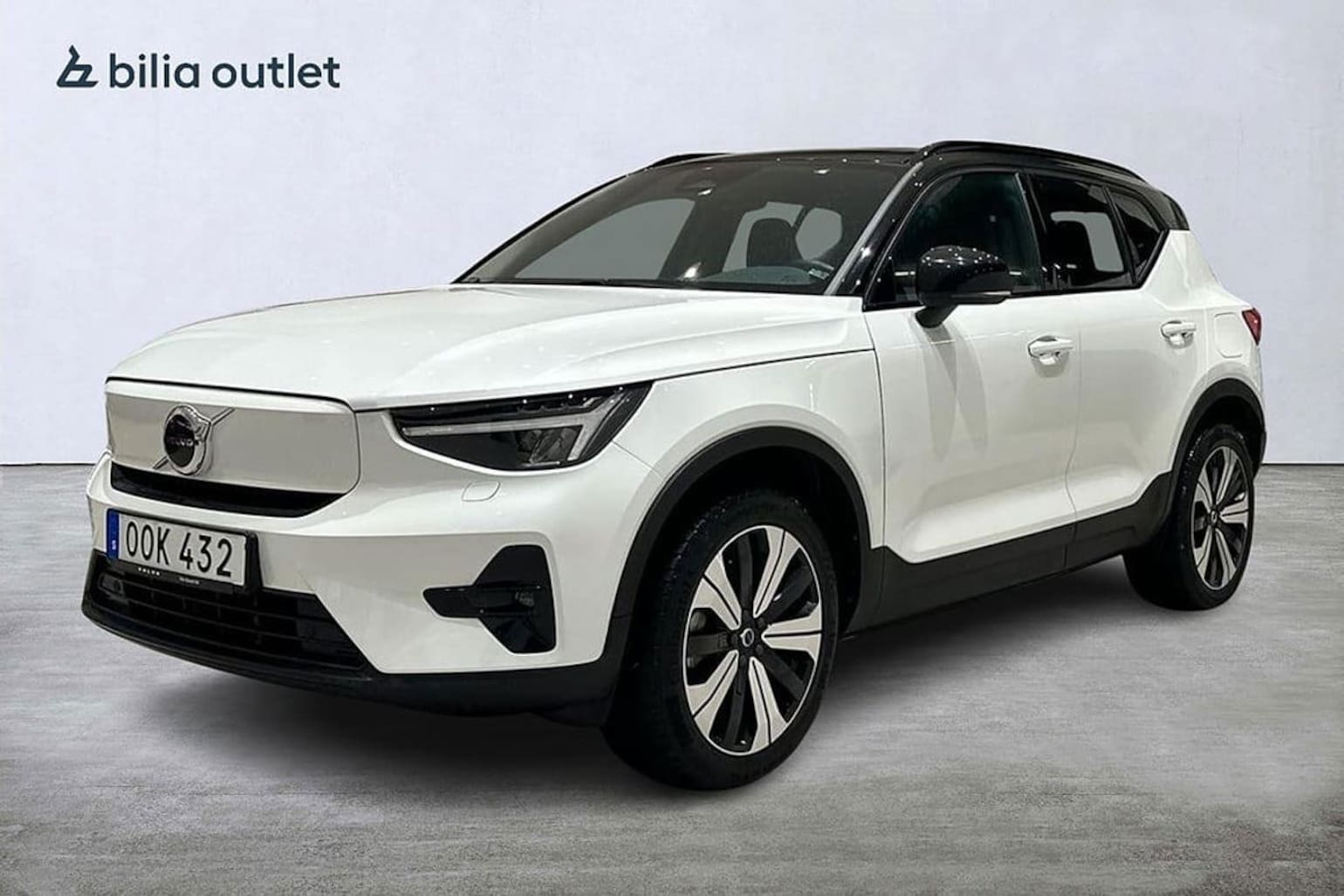 Volvo XC40 Recharge Twin motor Plus 408hk Drag Navi Värmepump 2023 Vit